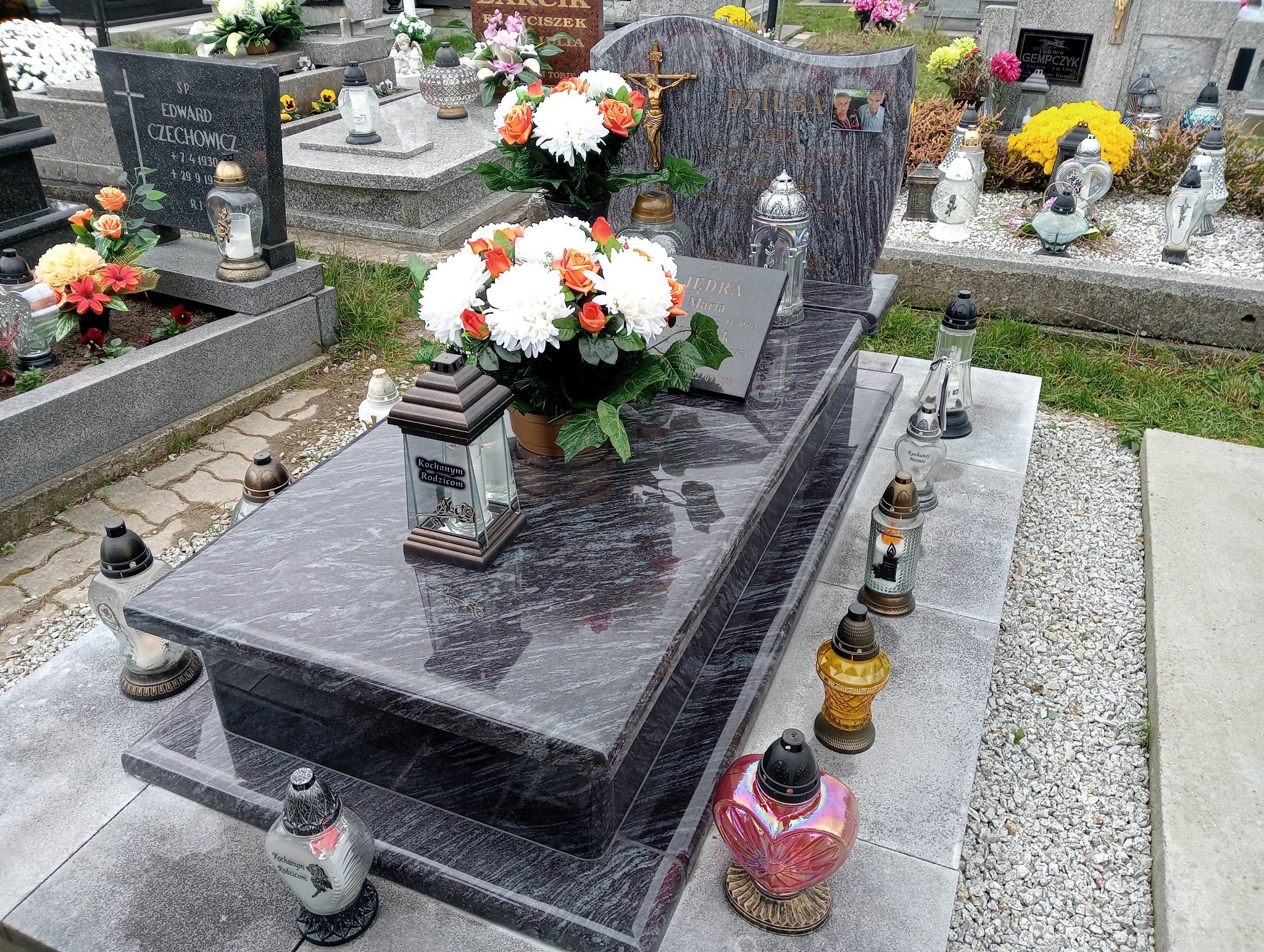 GROBONET - wyszukiwarka osób pochowanych - Cmentarze komunalne w ...