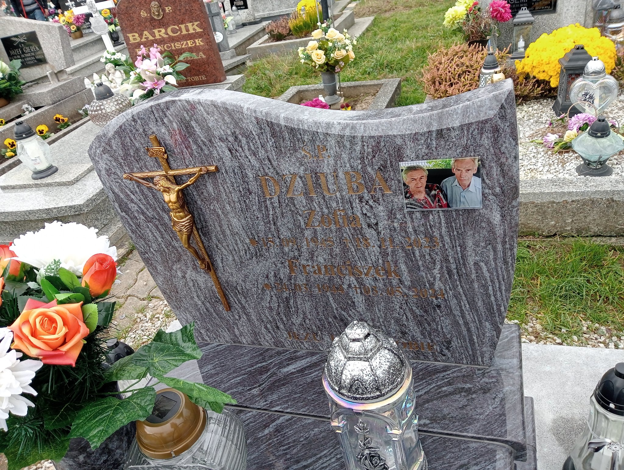 GROBONET - wyszukiwarka osób pochowanych - Cmentarze komunalne w ...